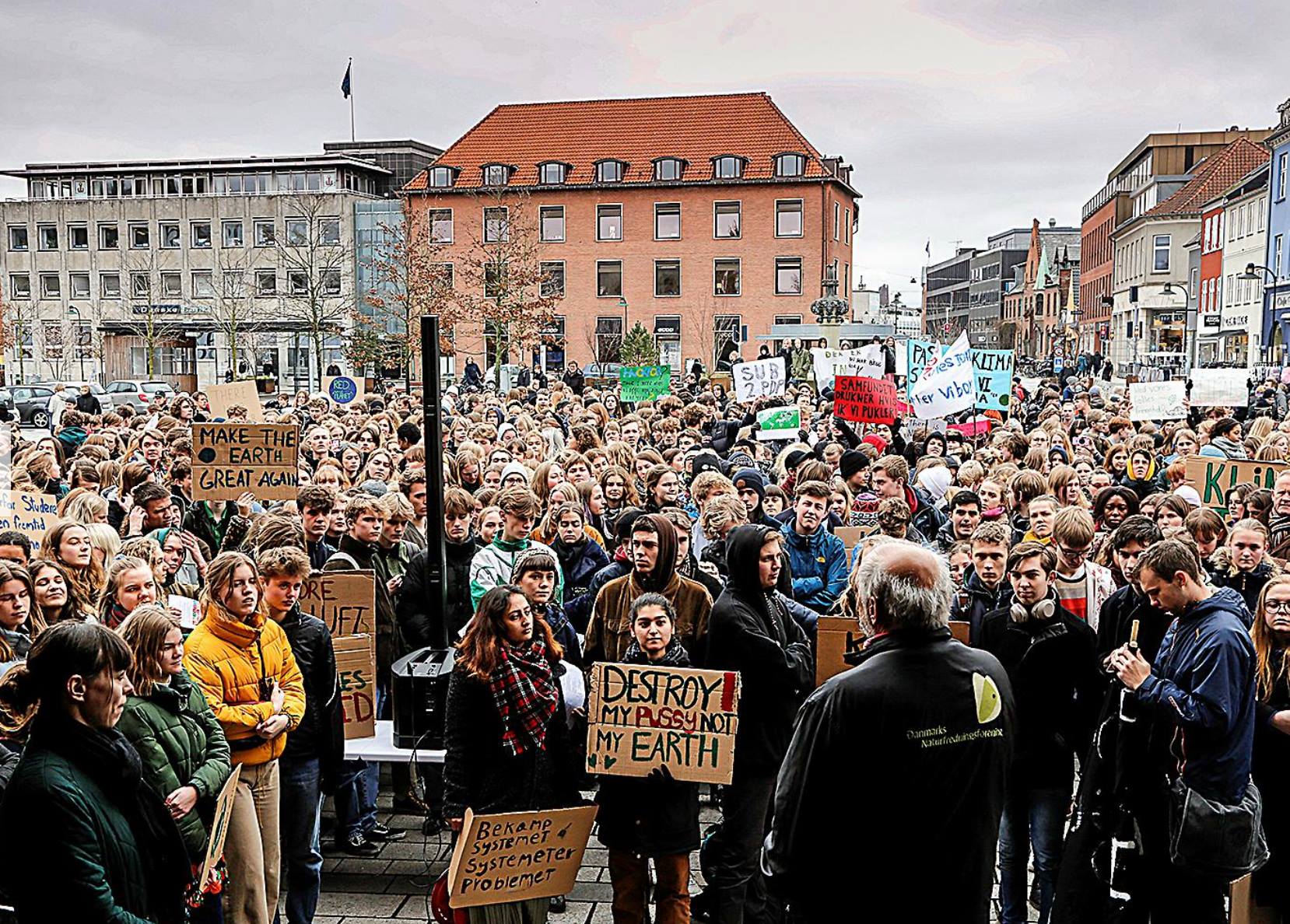 Facebookopslag om Skolestrejke For Klimaet skaber debat: “Det er nedladende og provokerende ...